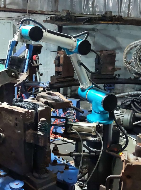 R3T-05: 10 kg Payload Industrial Robot - Robot 3T